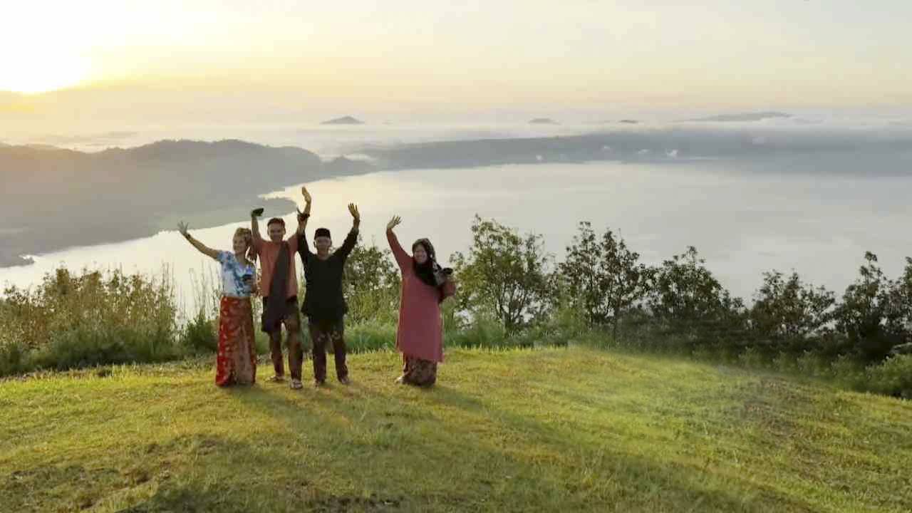 Puncak Payo Rapuih Nan Elok Dengan Panorama Danau Singkarak ...